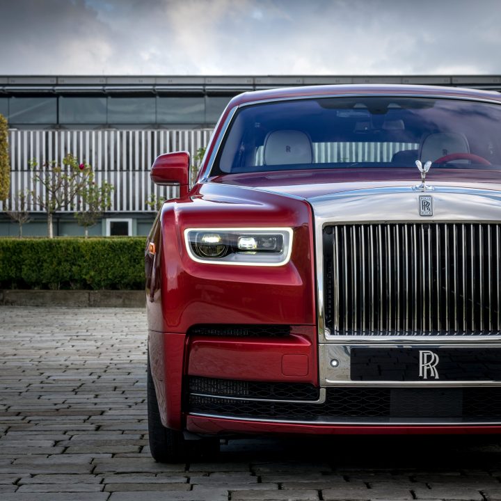 Rolls-Royce Reveals the Bespoke Red Phantom and Announces Its Auction ...