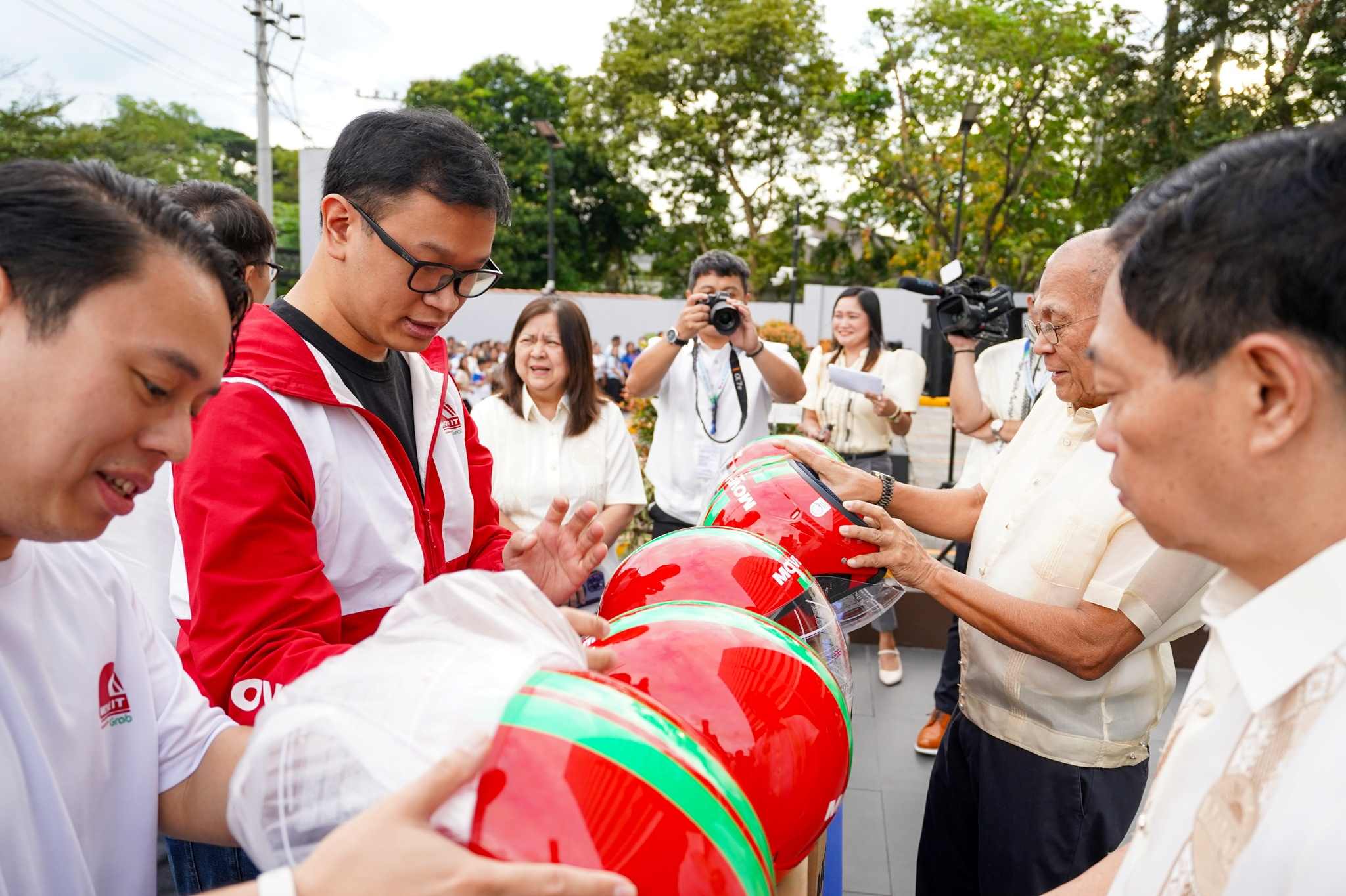 MOVE IT, MMDA Strengthen Partnership for Road Safety | Power Wheels Magazine