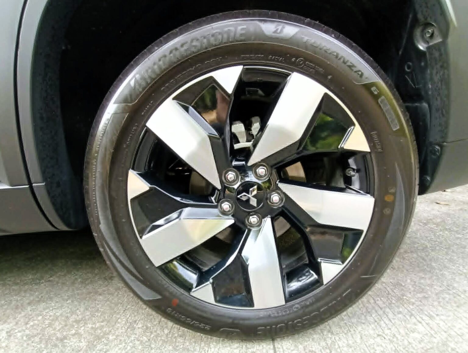 2026 Mitsubishi Destinator GLS: This Compact MPV/SUV is Destined for ...